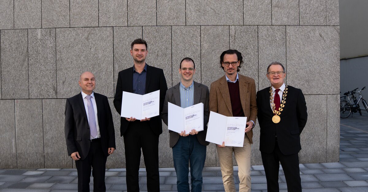 Outstanding Master's Theses 2023/24 - Universität Mozarteum