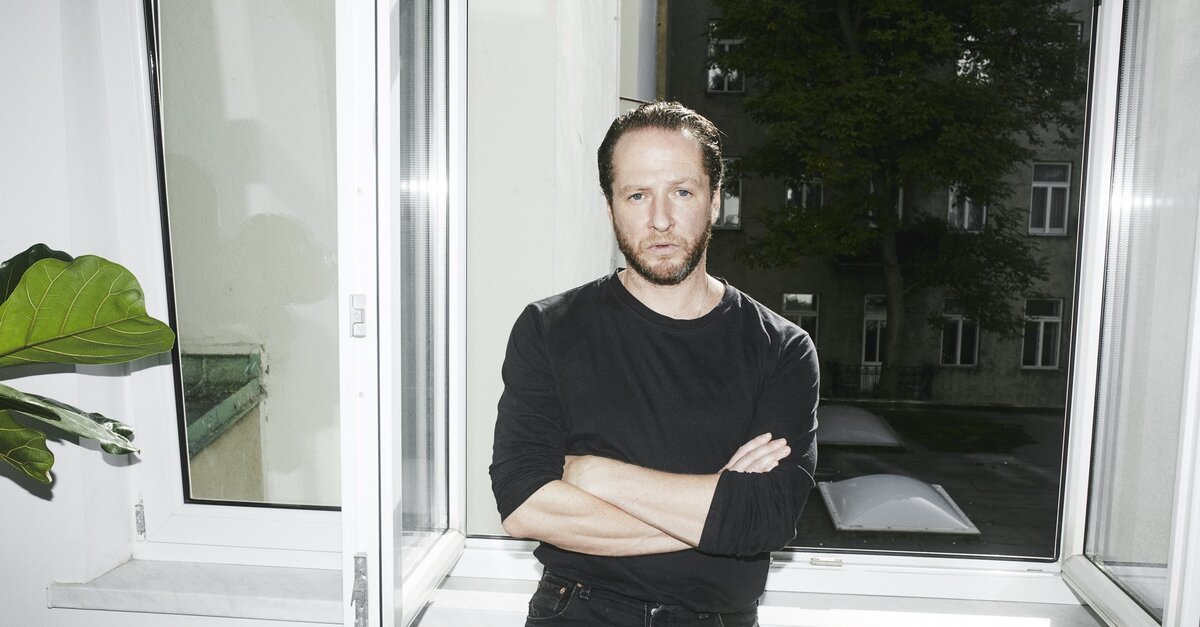 Paul Feigelfeld - Universität Mozarteum