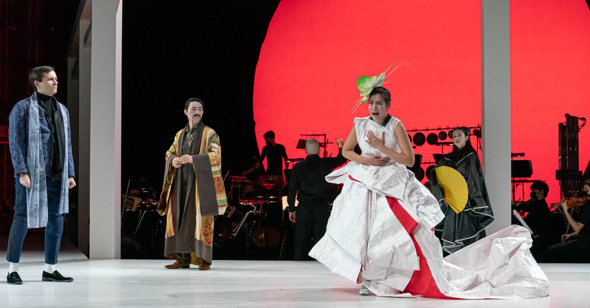 Wait with Tan Dun and rehearse tea … - Universität Mozarteum