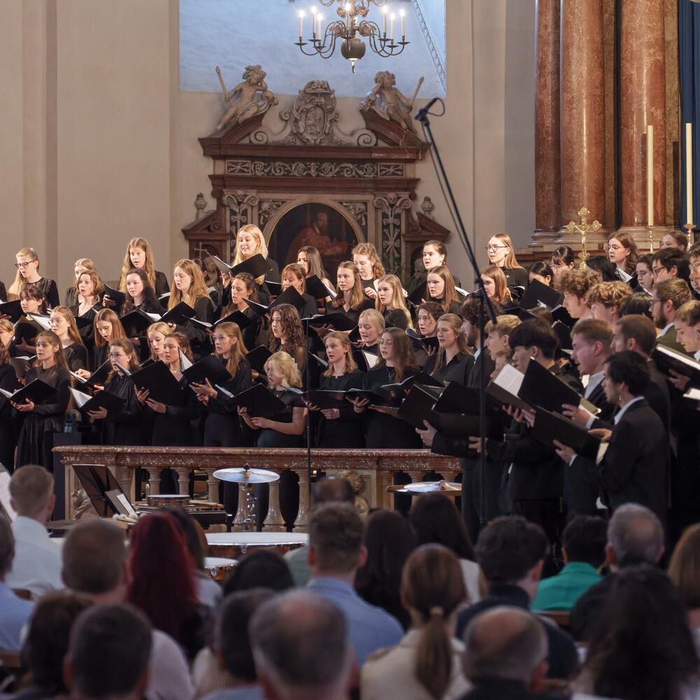 Orchestras & Ensembles - Universität Mozarteum